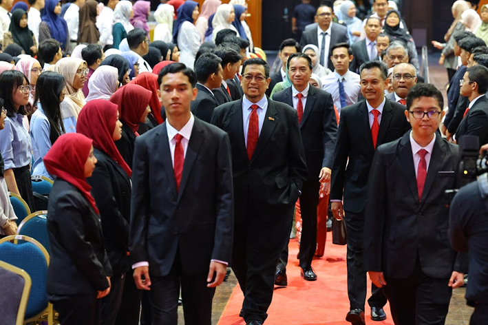 Ketibaan Naib Canselor UPM, YBhg. Dato’ Prof. Ir. Dr. Ahmad Farhan Mohd ...